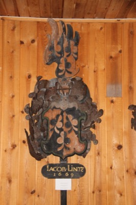 Lintz (Lindsay), Jacob huvudbaner | The Heraldry Society
